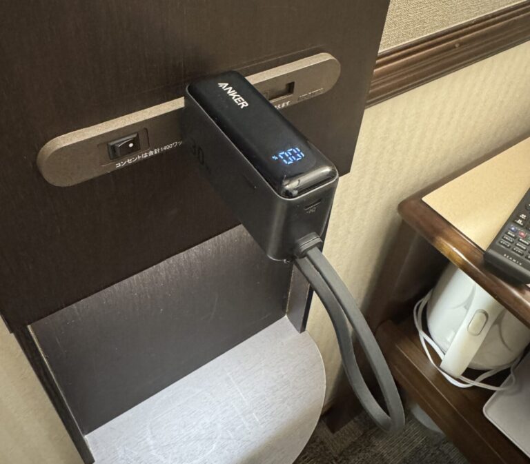Anker モバイルバッテリー コンセントで直接充電できるモデルを紹介 | もともとブログ